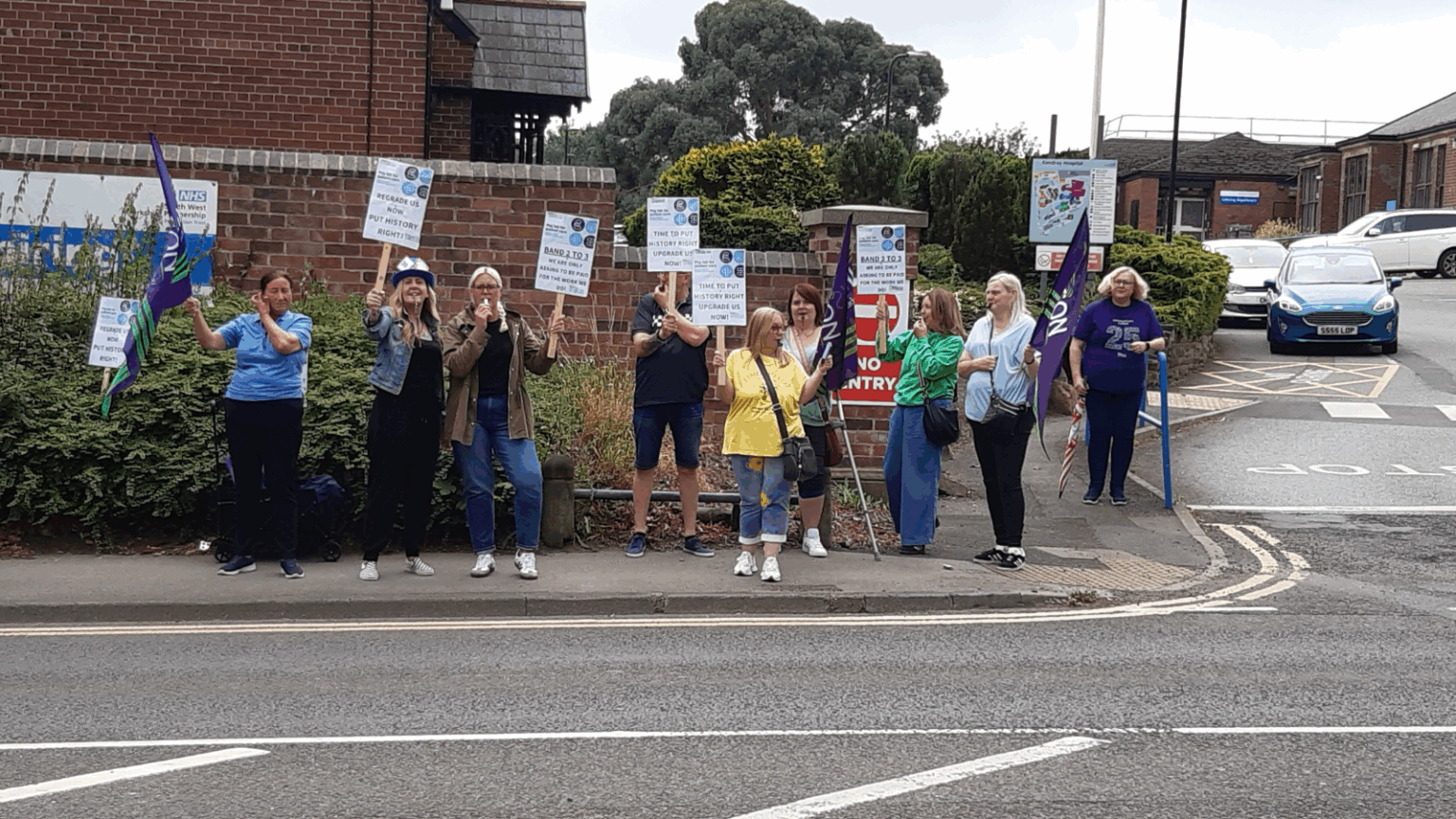 Barnsley hospital workers step up campaign for fair pay | UNISON ...